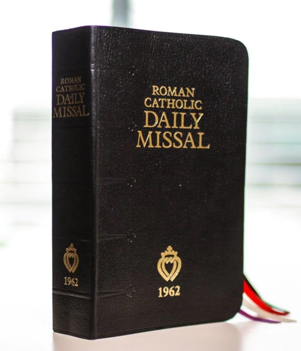 1962 Roman Catholic Daily Missal - Flexcover With Gilt Edges ...